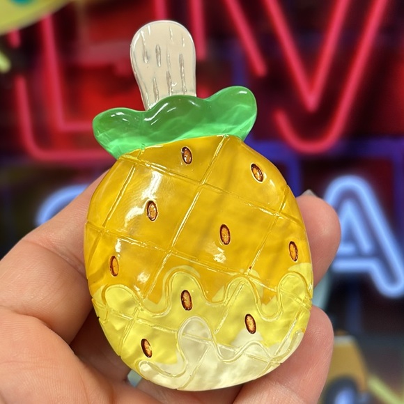 Accessories | Pineapple Design Phone Grip | Poshmark